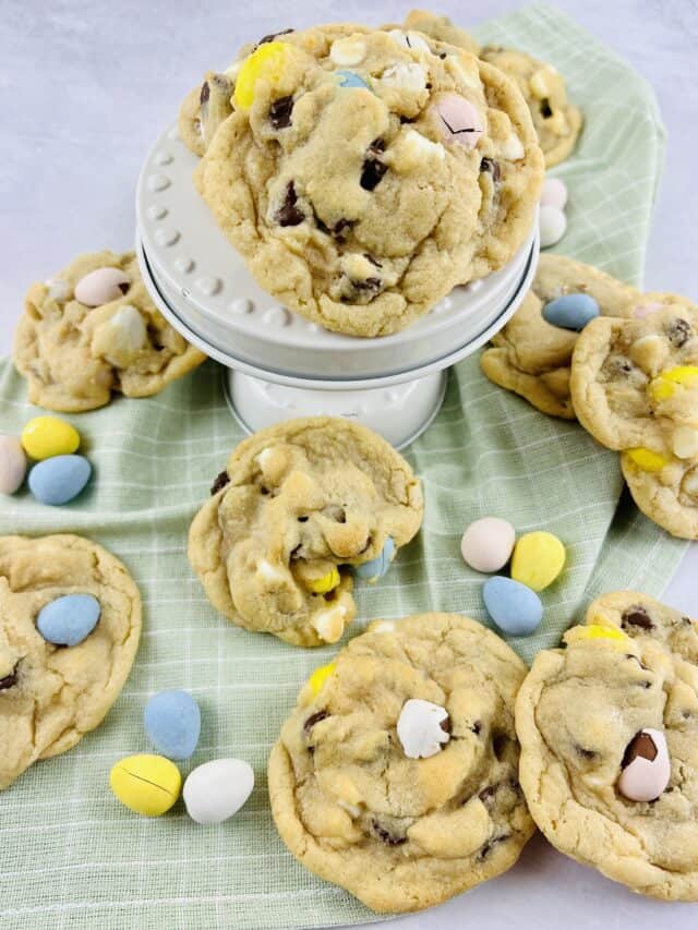 CADBURY MINI EGGS COOKIES - Bake Me a Cookie