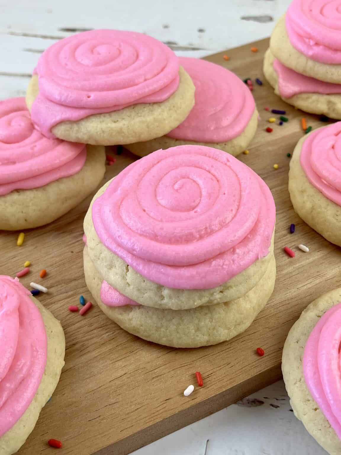 COPYCAT CRUMBL PINK SUGAR COOKIE - Bake Me a Cookie