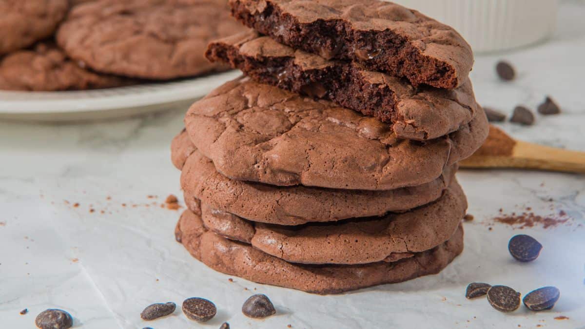 Flourless Chocolate Cake Cookies - Bake Me a Cookie